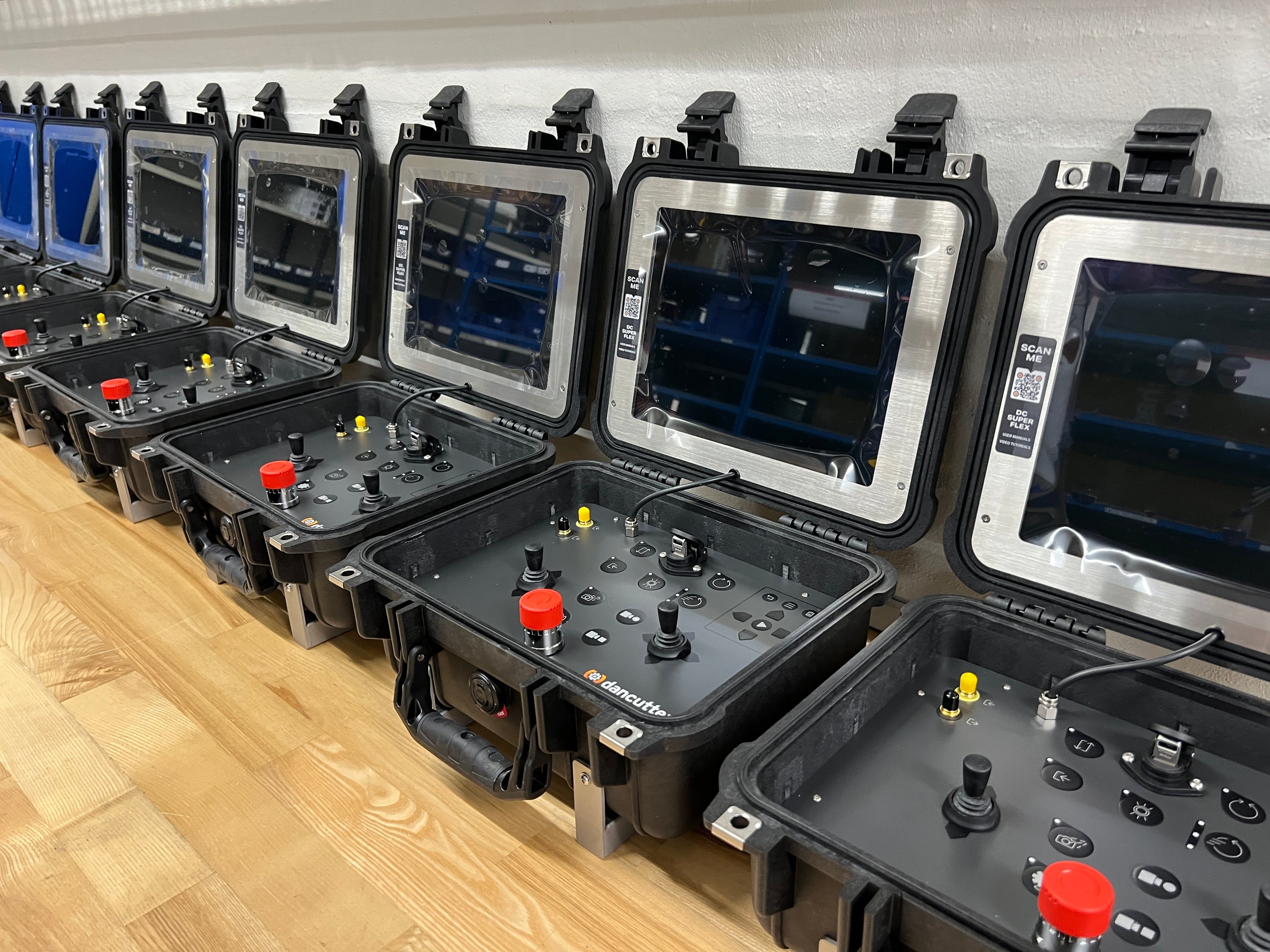 Control box for pipe renovation - Dancutter